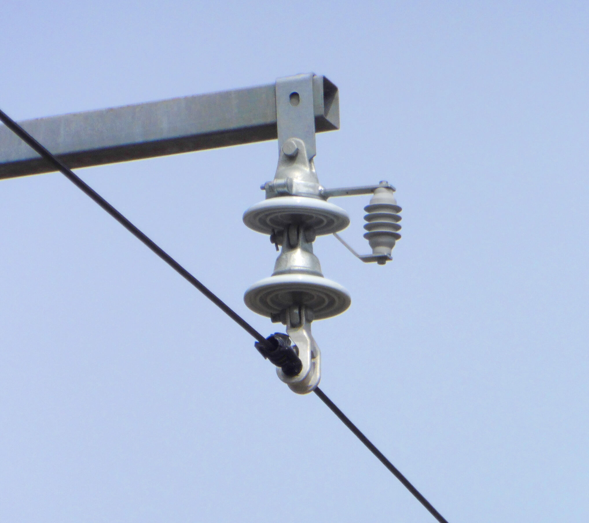 Arcing horn with current limiting element | OTOWA ELECTRIC CO., LTD.